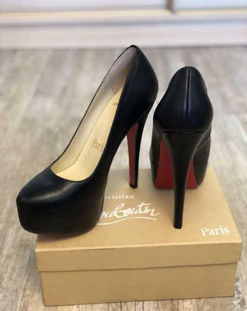 Продам туфли Louboutin