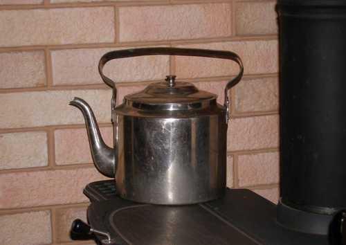 Чайник антикварный (1940 г.в., никель-латунь)