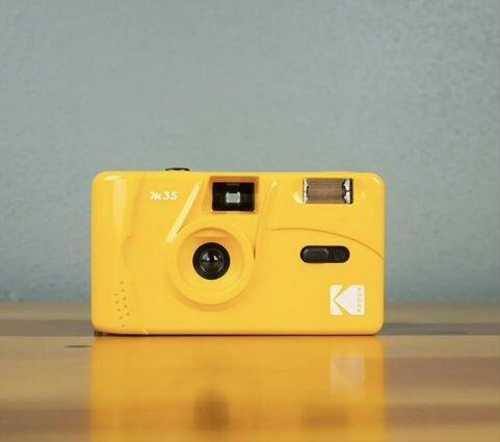 Пленочный новый фотоаппарат Kodak M35
