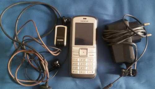 Телефон Nokia 6070, зу, гарнитура, чехол