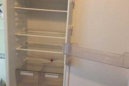 Холодильник бу IKEA