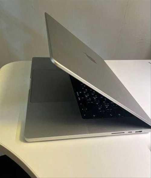 MacBook Pro 16 2021 16/512 m1 pro