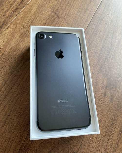 Телефон iPhone 7 Black 128 gb