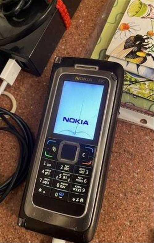 Сотовый телефон Nokia E90