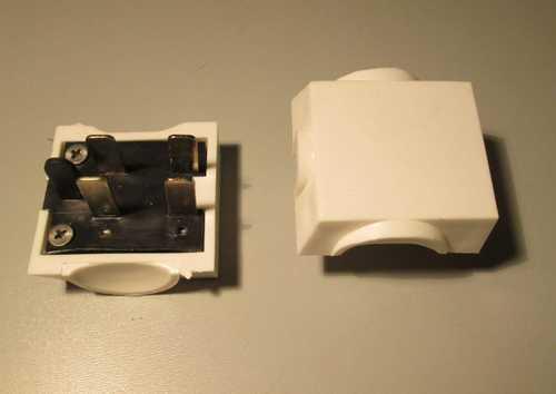 Телефонные вилки, переходники, кабель, розетки