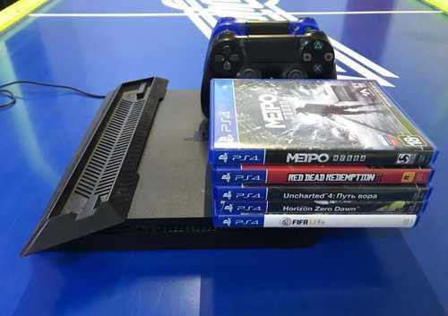Ps 4 slim 500 gb + 2 геймпада + док. станция