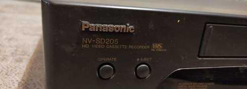 Видеомагнитофон, касетник Panasonic NV-SD205