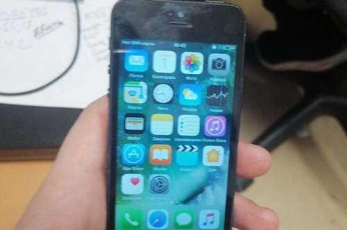 Телефон iPhone 5