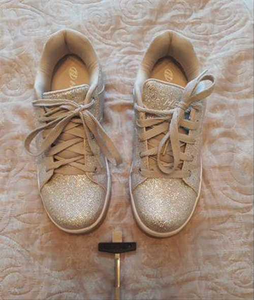 Кроссовки Heelys