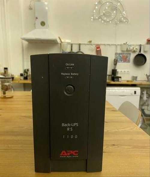 Ибп APC RS 1100