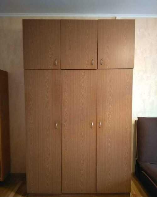 Трёхстворчатый шкаф-гардероб 220х132х50