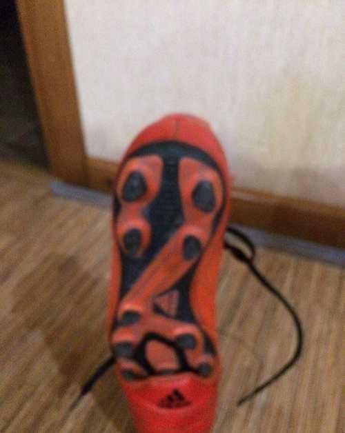 Футбольные бутсы Adidas