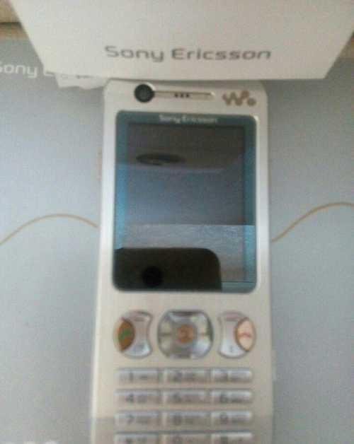 Телефон Sony Ericsson w 890i