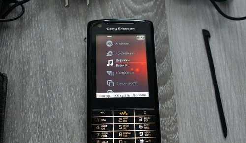 Смартфон Sony Ericsson W960i