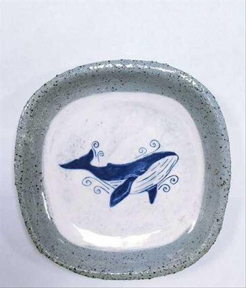 Керамическая тарелка ручной работы "Кит"