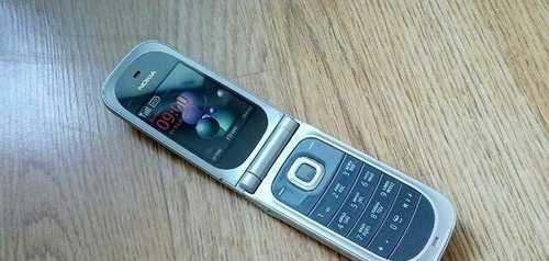 Телефон Nokia 7020