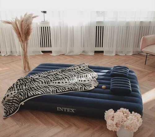 Кровать надувная, 1,5 * 1,9 м. dura-beam (новая)