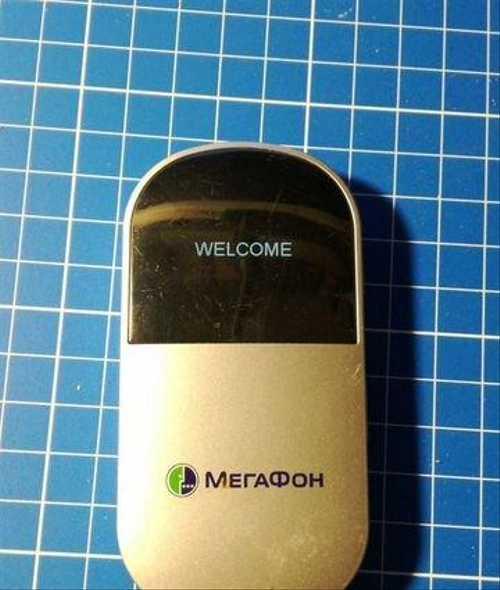 Megafon 3G/Wi-Fi мобильный роутер E586 белый