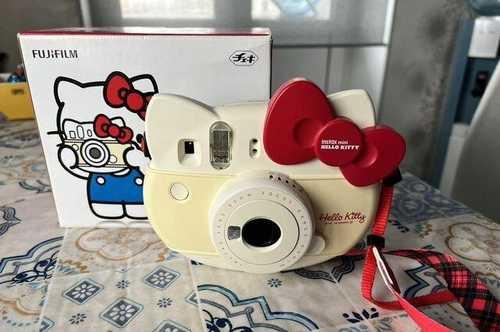 Фотоаппарат Набор Instax Mini Set Hello Kitty, red