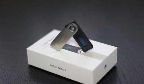 Ledger Nano S - аппаратный кошелек для криптовалют