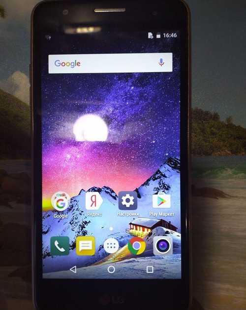 Смартфон LG K-8