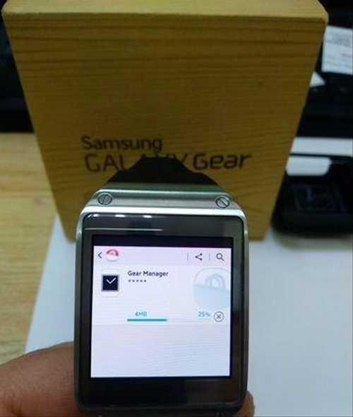 Умные часы Samsung Galaxy Gear (974)