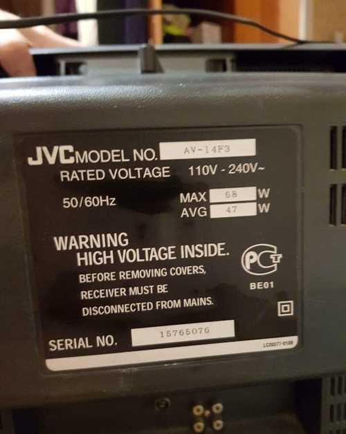 Телевизор JVC AV-14F3 в рабочем состоянии