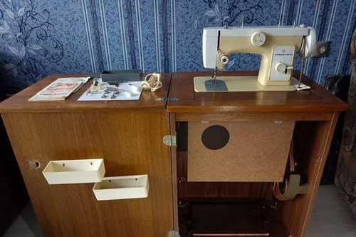 Швейная машина Чайка 132М (тумба)