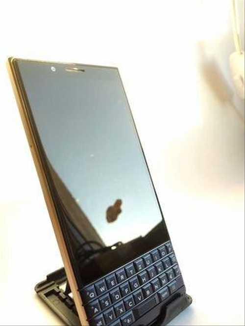 BlackBerry Key2 LE gold