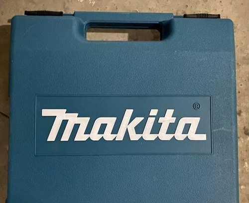 Электролобзик Makita 4350CT 720 Вт