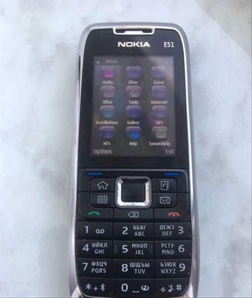Телефон Nokia E51