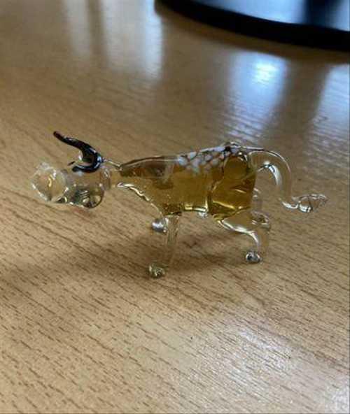 Фигурка Быка