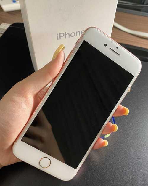 Телефон iPhone 7