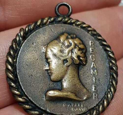 Медальон Madam Recamier-трофей армии Наполеона