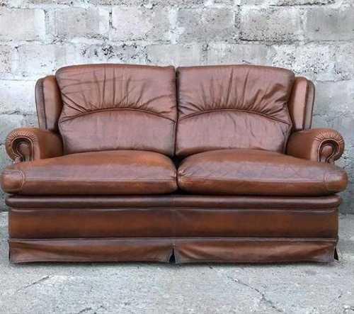Винтажный диванчик двойку из натуральной кожи
