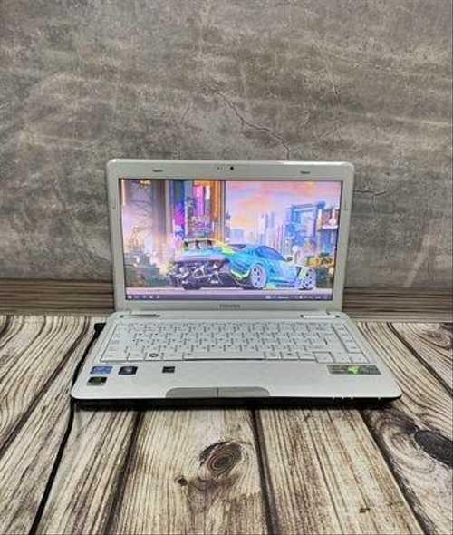 Мощный белый ноутбук Toshiba / 13.3 / i5