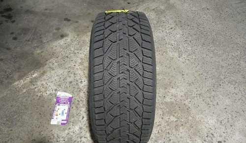 Зима Kormoran R18 235/45 Snow 98V XL