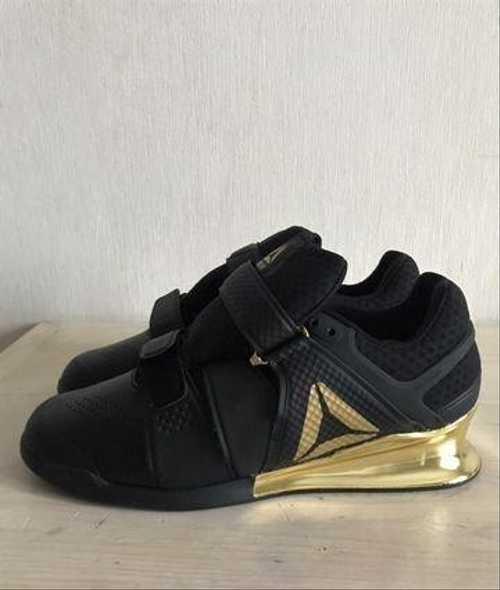 Reebok legacy store lifter black gold