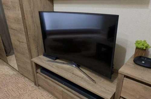 Продам телевизор Samsung 4K HDR UE49KU6300U