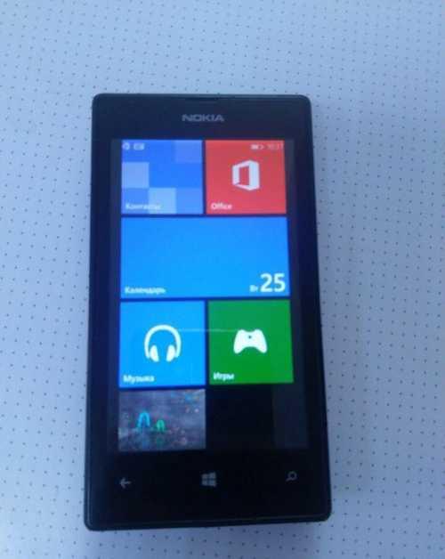 Телефон Microsoft Lumia 520