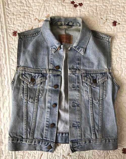 Джинсовая жилетка Levi's size M
