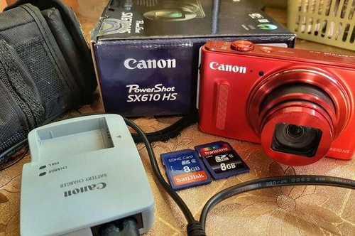 Компактный фотоаппарат Canon PawerShot SX610 HS
