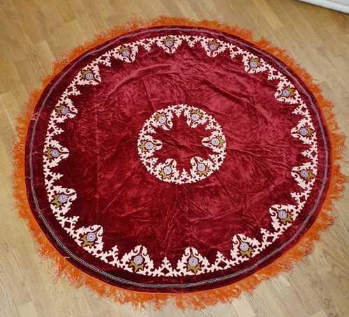Старинная скатерть