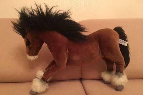 Магкая игрушка лошадь
