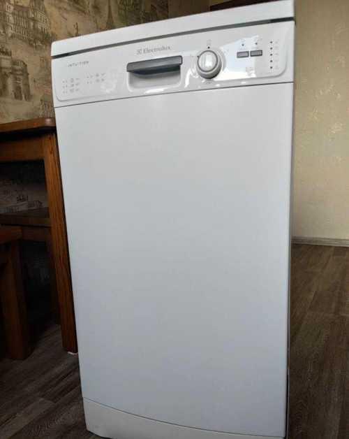 Посудомоечная машина Electrolux ESF 43020