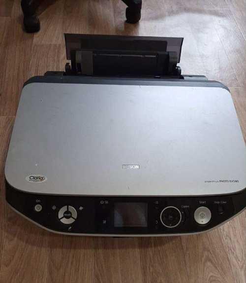 Мфу принтер Epson RX590 на запчасти