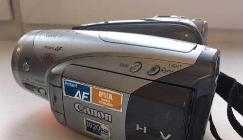 Видеокамера Canon HV20