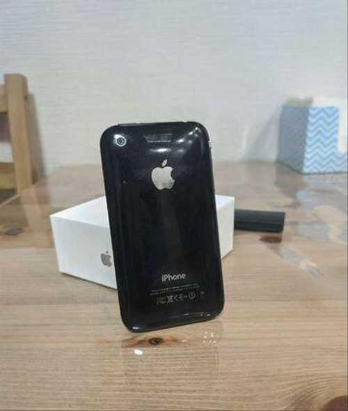 Телефон iPhone 3gs