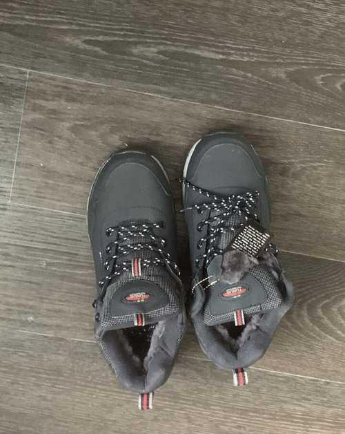 Новые зимние кроссовки