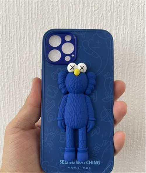 Дизайнерский чехол kaws на iPhone 11 pro